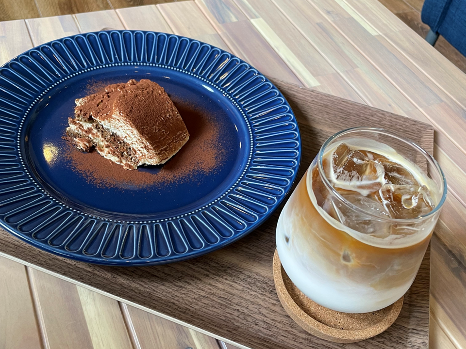 最新提携店情報 「gee coffee」 — Gift the connrod